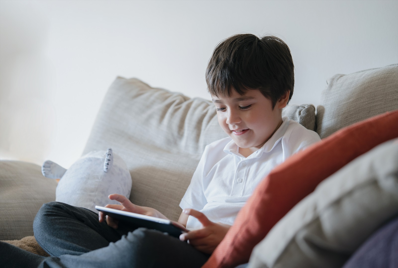 5 ways you can make your child use internet safely